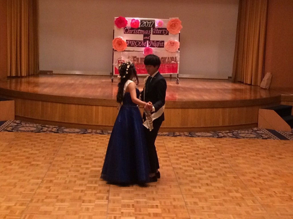 【報告】PROM NIGHT PARTY（2、若者のダンス） - 特定非営利活動法人フィリピノナガイサ